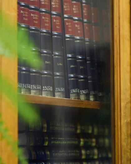 Law School LOCI Guide: Waitlist Letter Strategy & Timing - The MBA Exchange